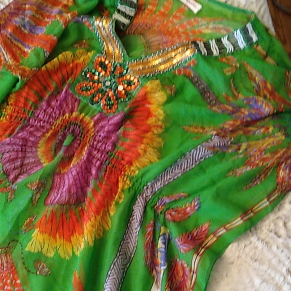 Red Queen | Tops | Red Queen Tunic | Poshmark